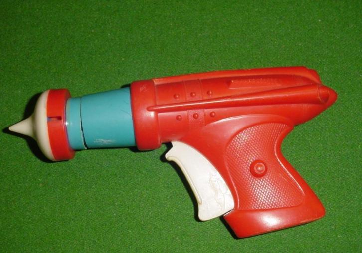 Spinner pistol? - SPACE GUNS - Alphadrome | Home of the Robots ...