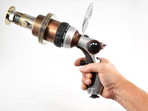 The Angry Hornet ray gun - Andybots - Alphadrome | Home of the Robots ...