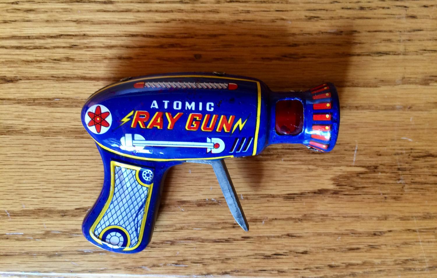 Mighty midget - The Atomic Ray Gun - SPACE GUNS - Alphadrome | Home of ...