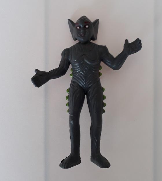 Alien ID wanted - SPACE PLASTIC - Alphadrome | Home of the Robots ...
