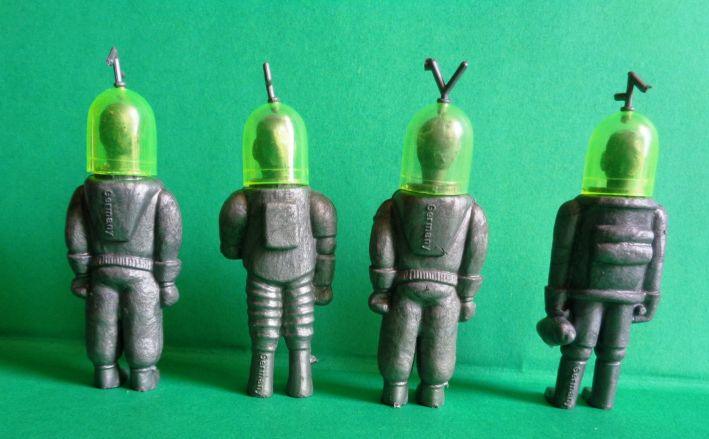 More German astronauts - SPACE PLASTIC - Alphadrome | Home of the ...