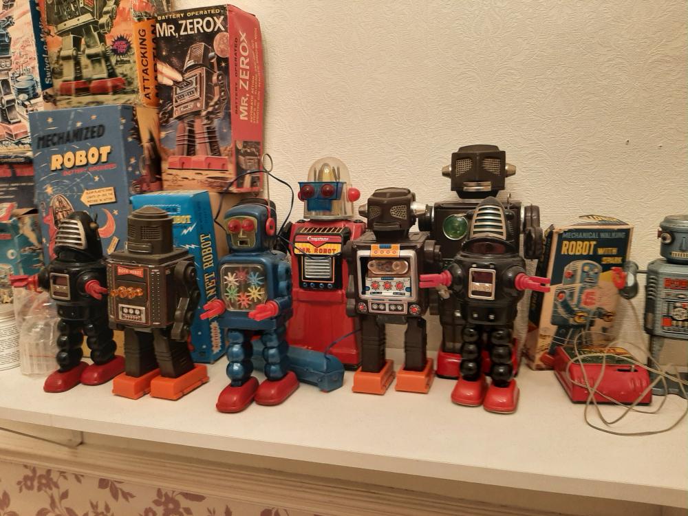 My small collection - ROBOT TALK - Alphadrome | Home of the Robots ...