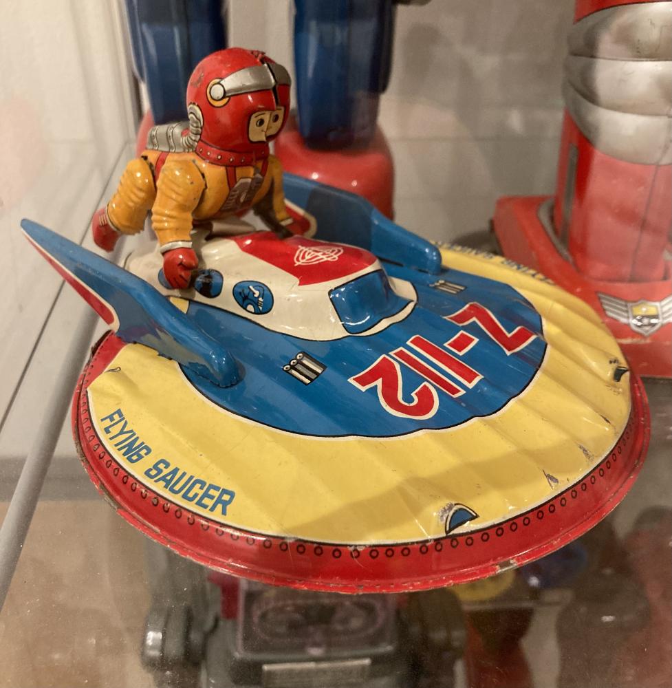 Early Billy Flying Saucer.... - ROBOT TALK - Alphadrome | Home of the ...