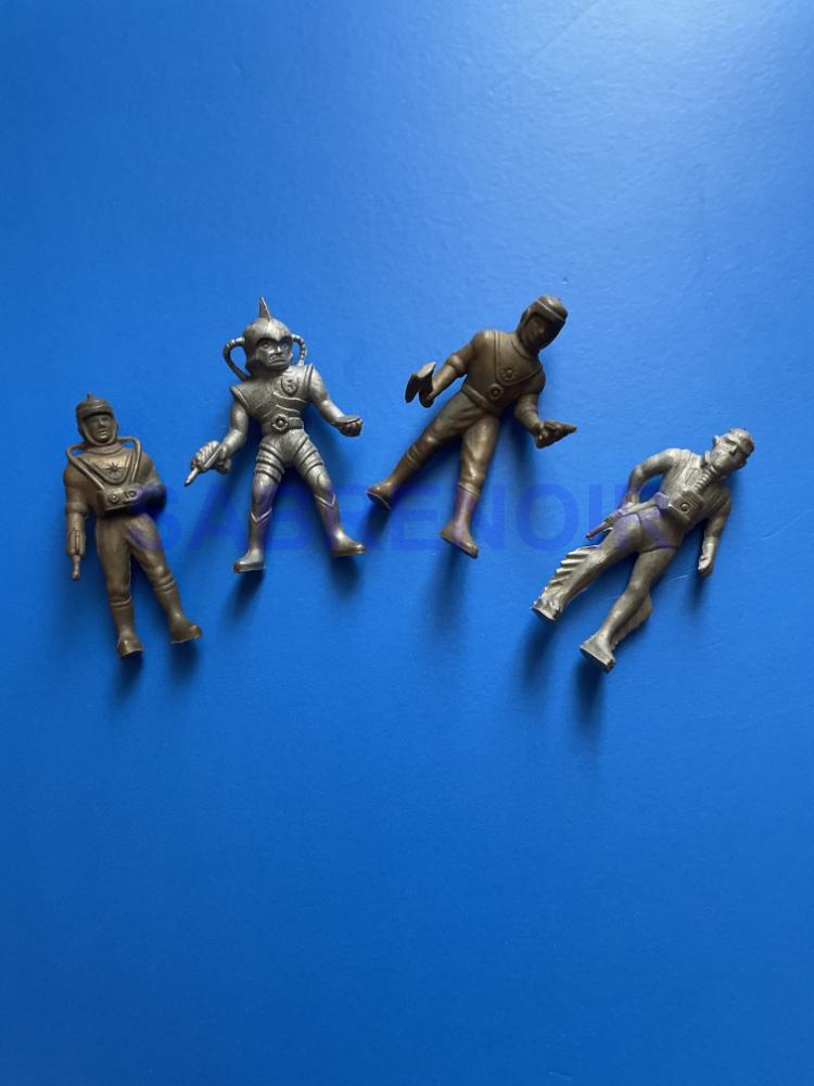FOR SALE - VINTAGE 1950s THOMAS TOYS SPACE FIGURES (4 FIGURES) - Entire ...