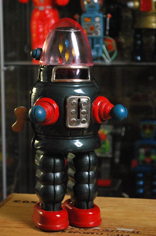 Mechanical Moon Robot - ROBOT TALK - Alphadrome | Home of the Robots ...