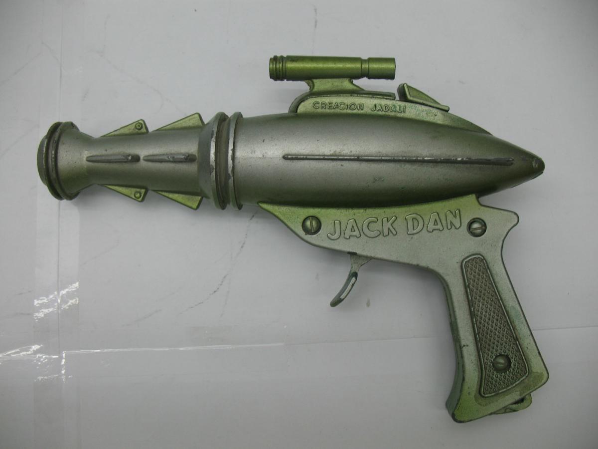 Jack Dan Space Gun by Jadali, France - SPACE GUNS - Alphadrome | Home ...