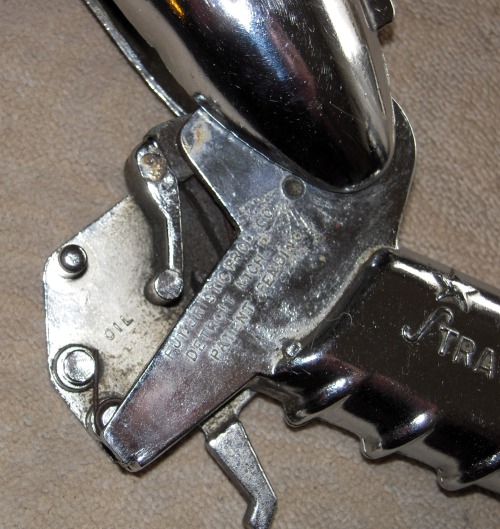 Strato Gun - Locking Mechanism - SPACE GUNS - Alphadrome | Home of the ...
