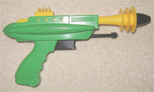 Finally, A Complete Pyrotomic Disintegrator. - SPACE GUNS - Alphadrome ...