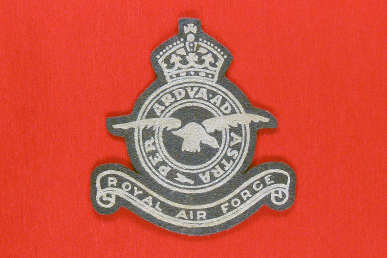 Need help with RAF Patch - Great Britain: Militaria: Badges, Uniforms ...