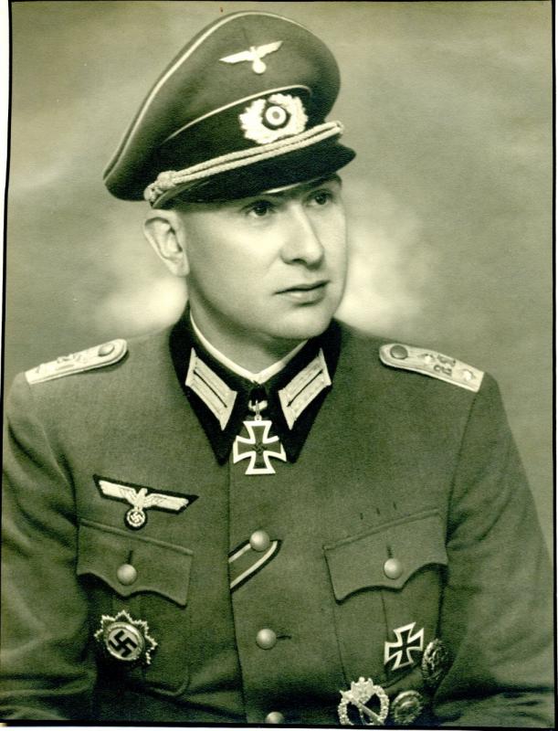 Knights Cross recipient, Hptm. W. Herold, Infantry - Germany: Third ...