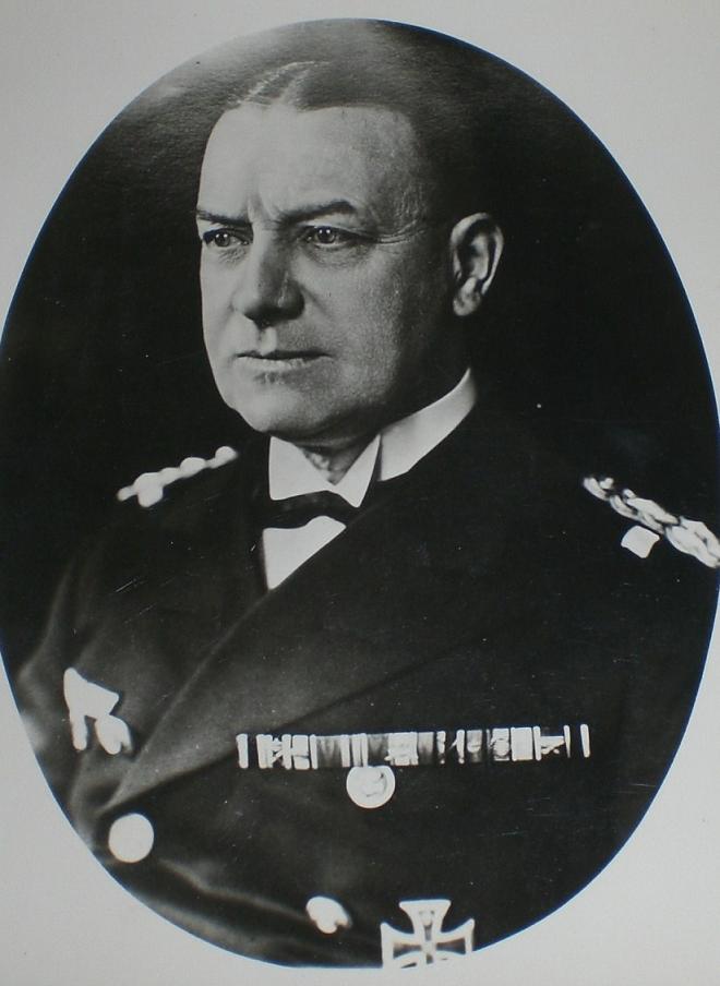Does anybody know this Kriegsmarine officer ? - Germany: Third Reich ...