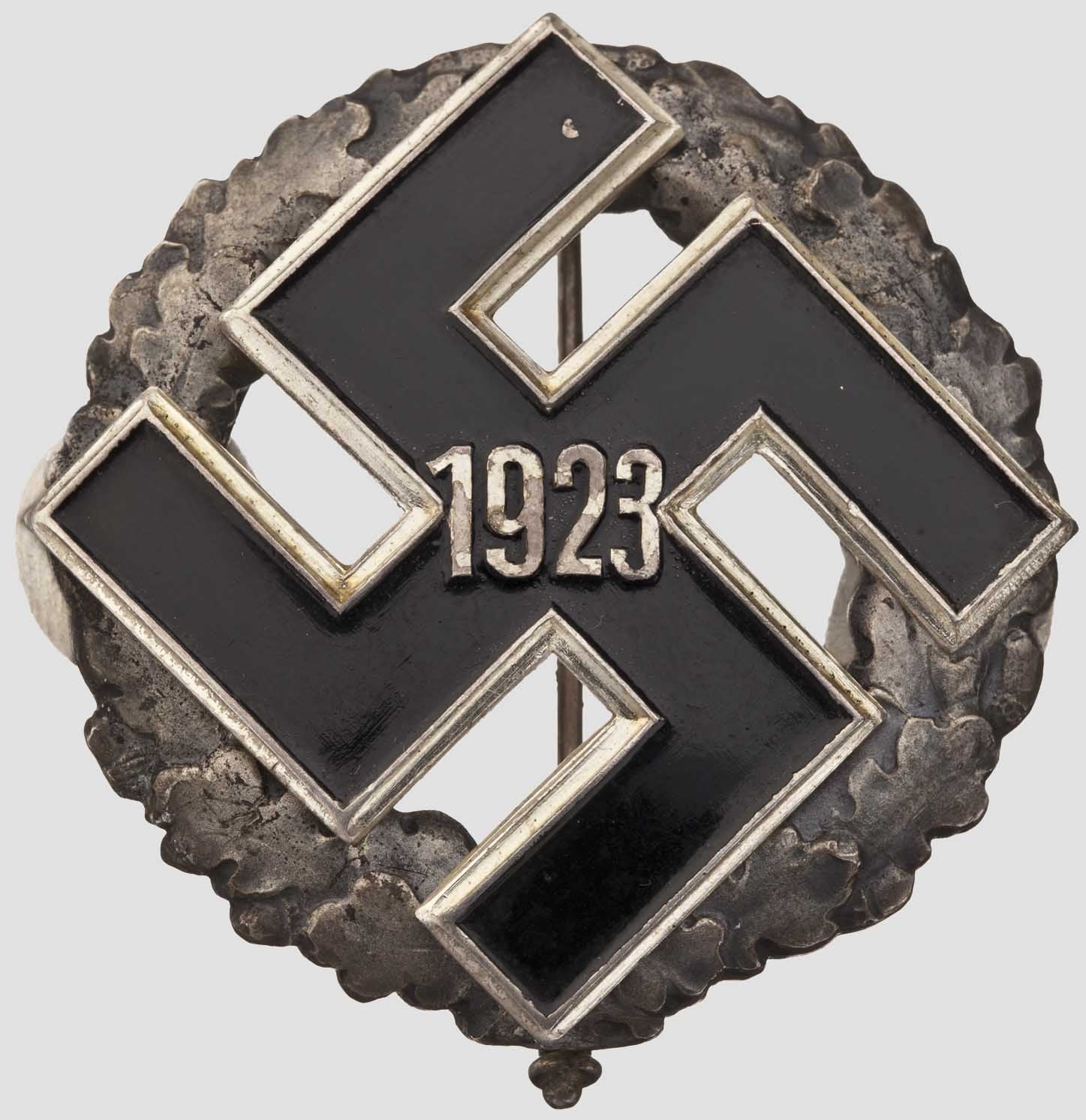 Adolf Hitler's Iron Cross and other awards - Germany: All Eras: The ...