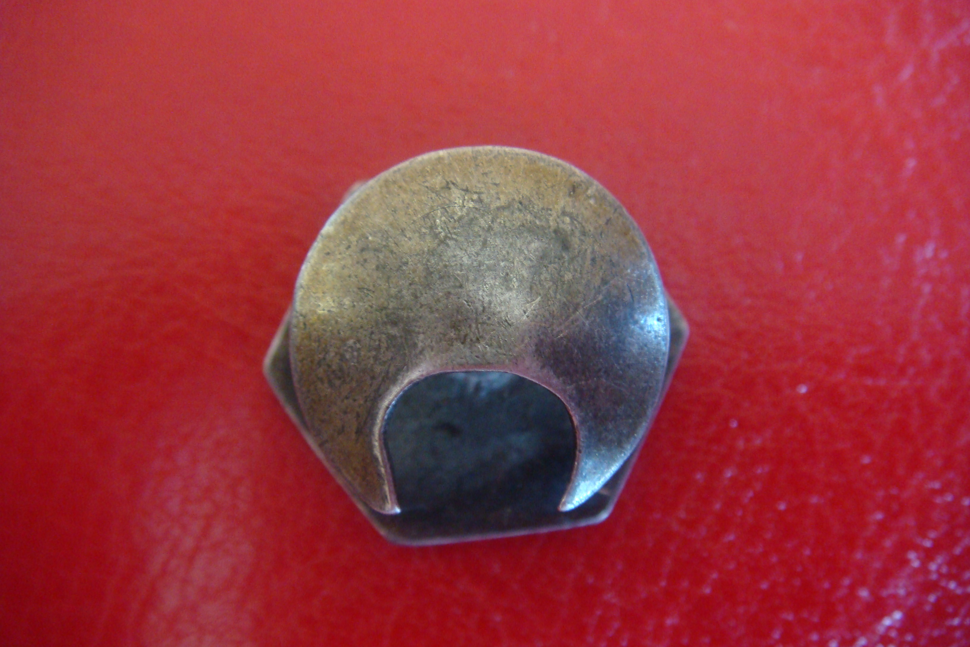 help in identify lapel badge - China - Gentleman's Military Interest Club