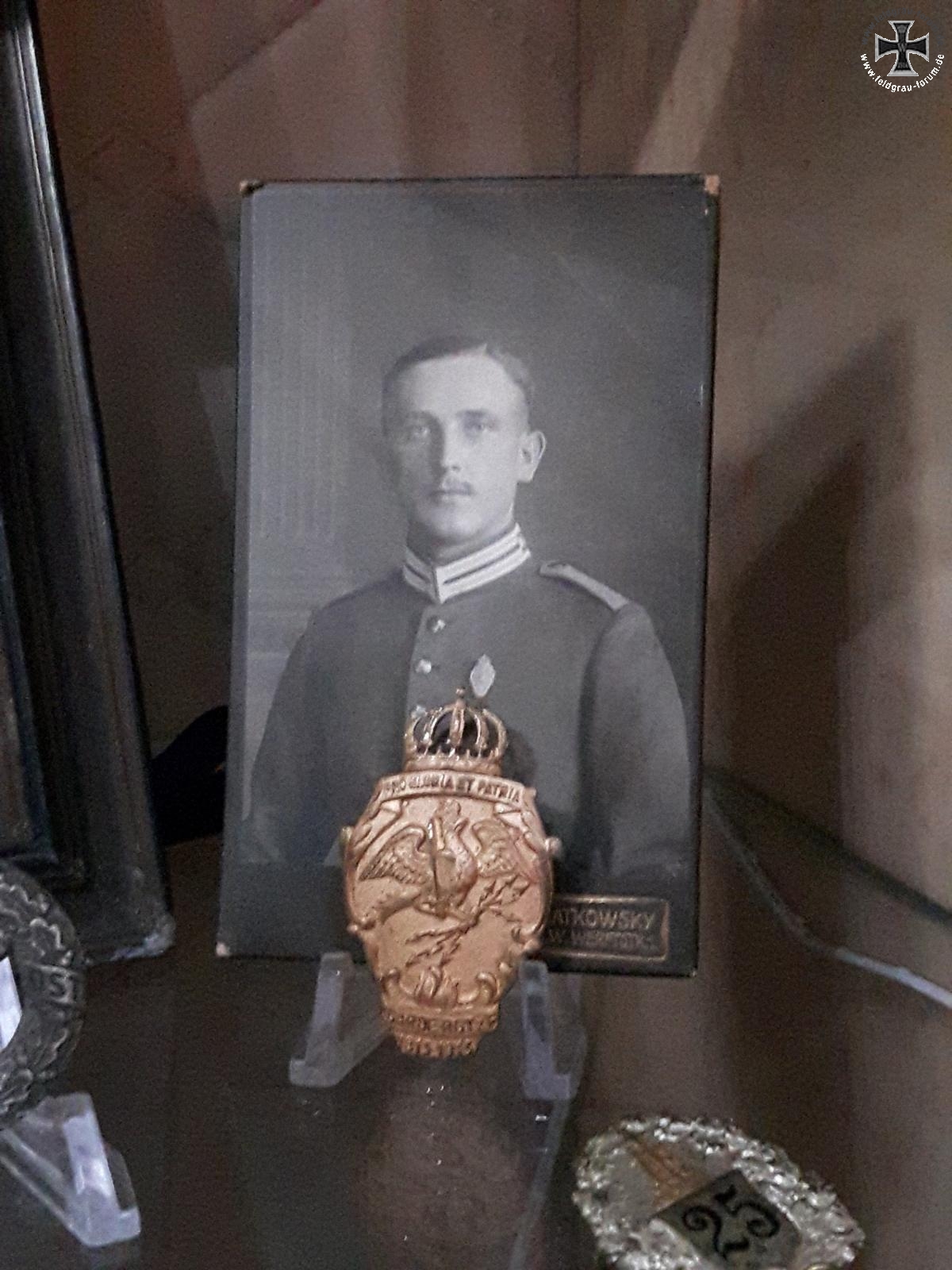 Garde Regimental Badge - Germany: Imperial: The Orders, Decorations and ...