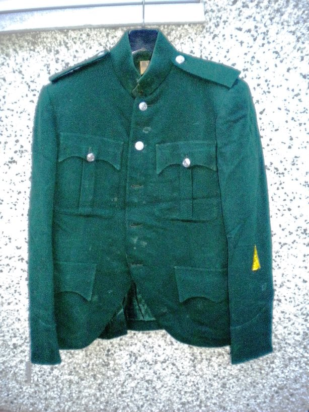 Scottish Tunic Identification - Great Britain: Militaria: Badges ...