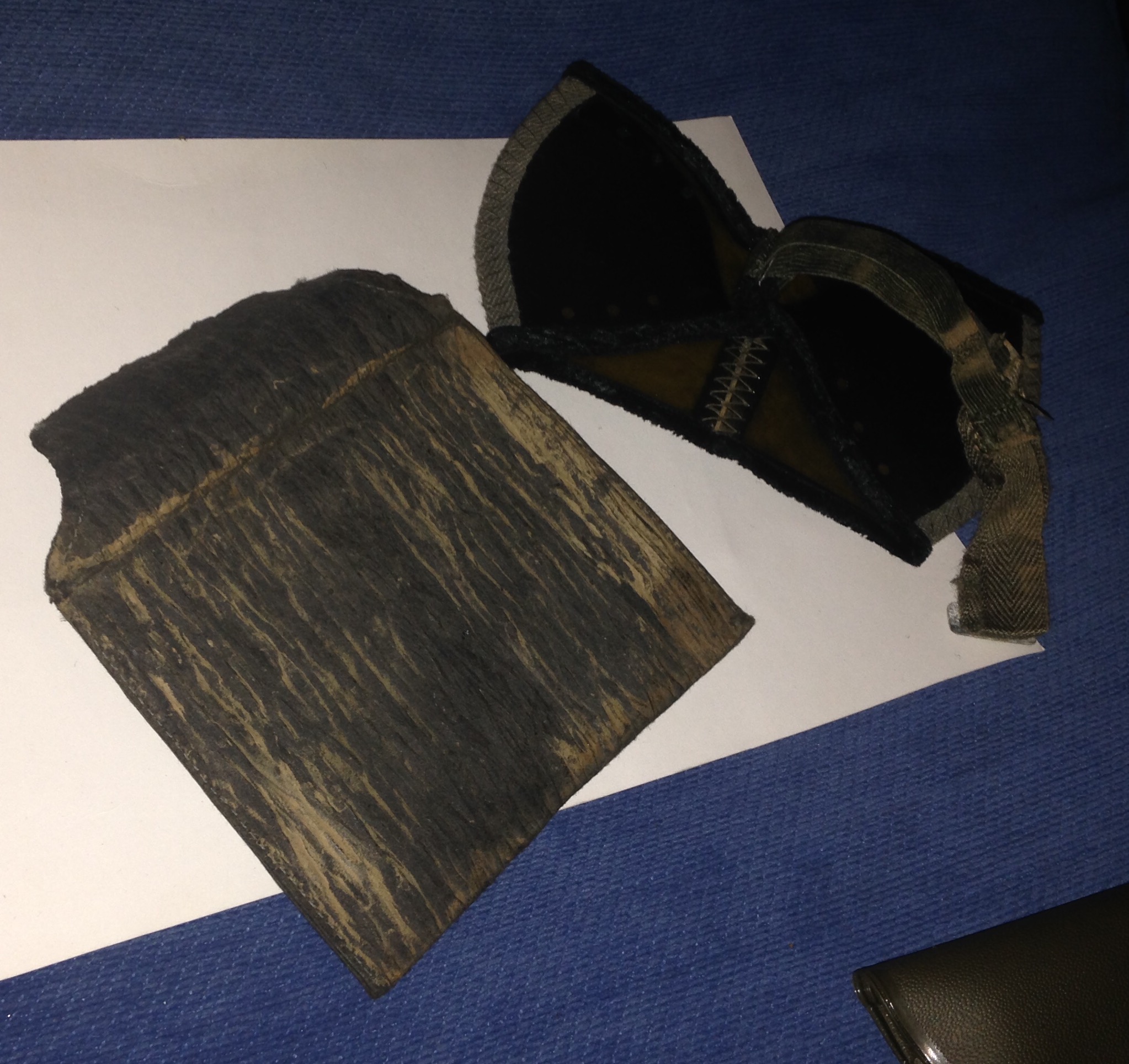 Foldable tinted goggles in cardboard pouch. - Germany: Third Reich ...