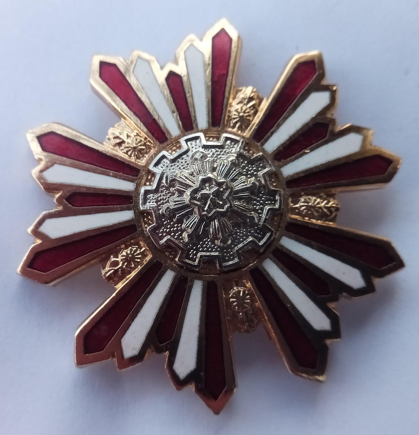A Japanese Badge - Japan - Gentleman's Military Interest Club