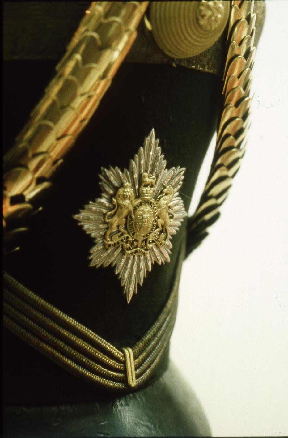 1st Foot Guards Shako Plate c 1822 - Great Britain: Militaria: Badges ...
