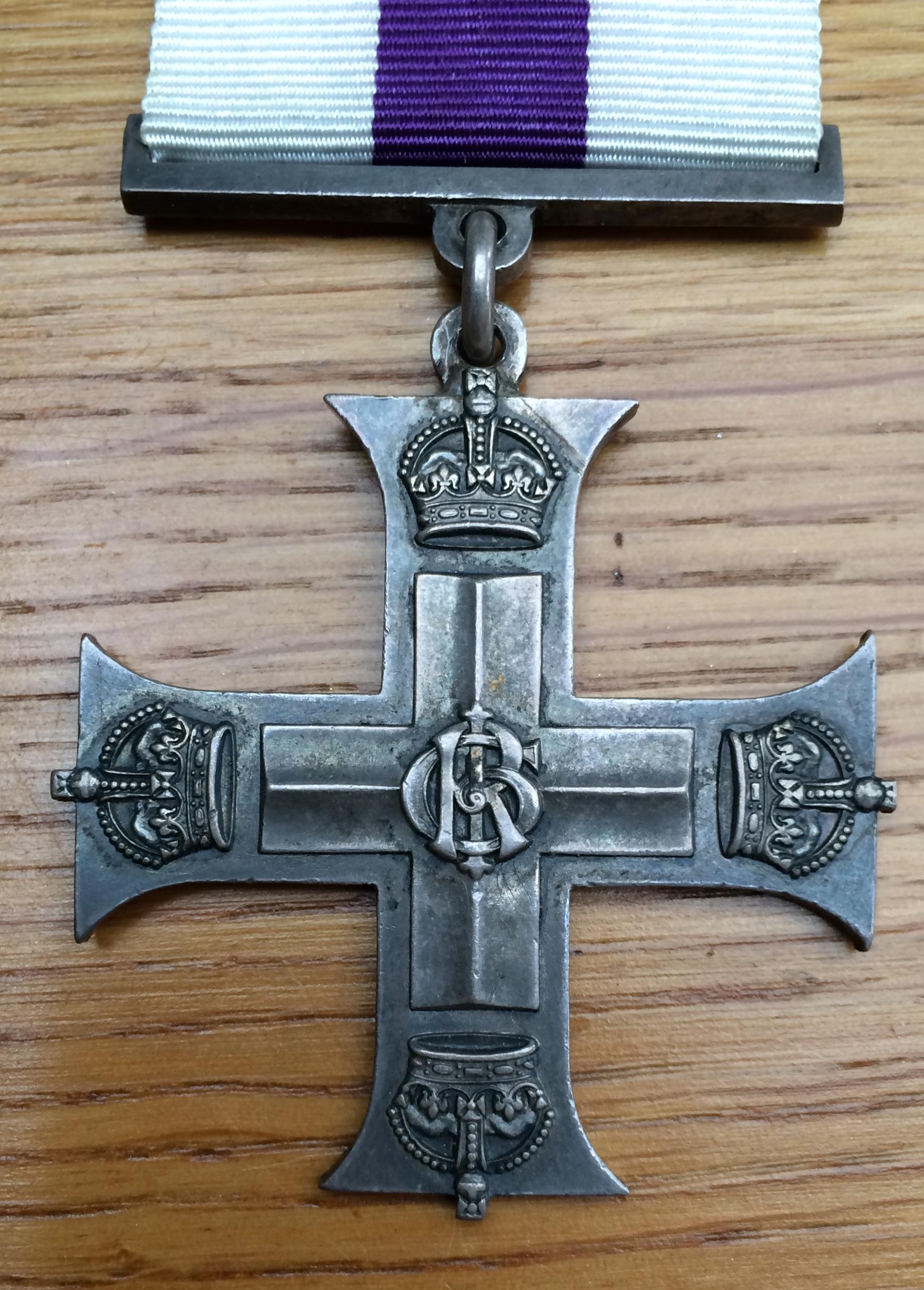 Military Cross - Royal cipher - Great Britain: Orders, Gallantry ...
