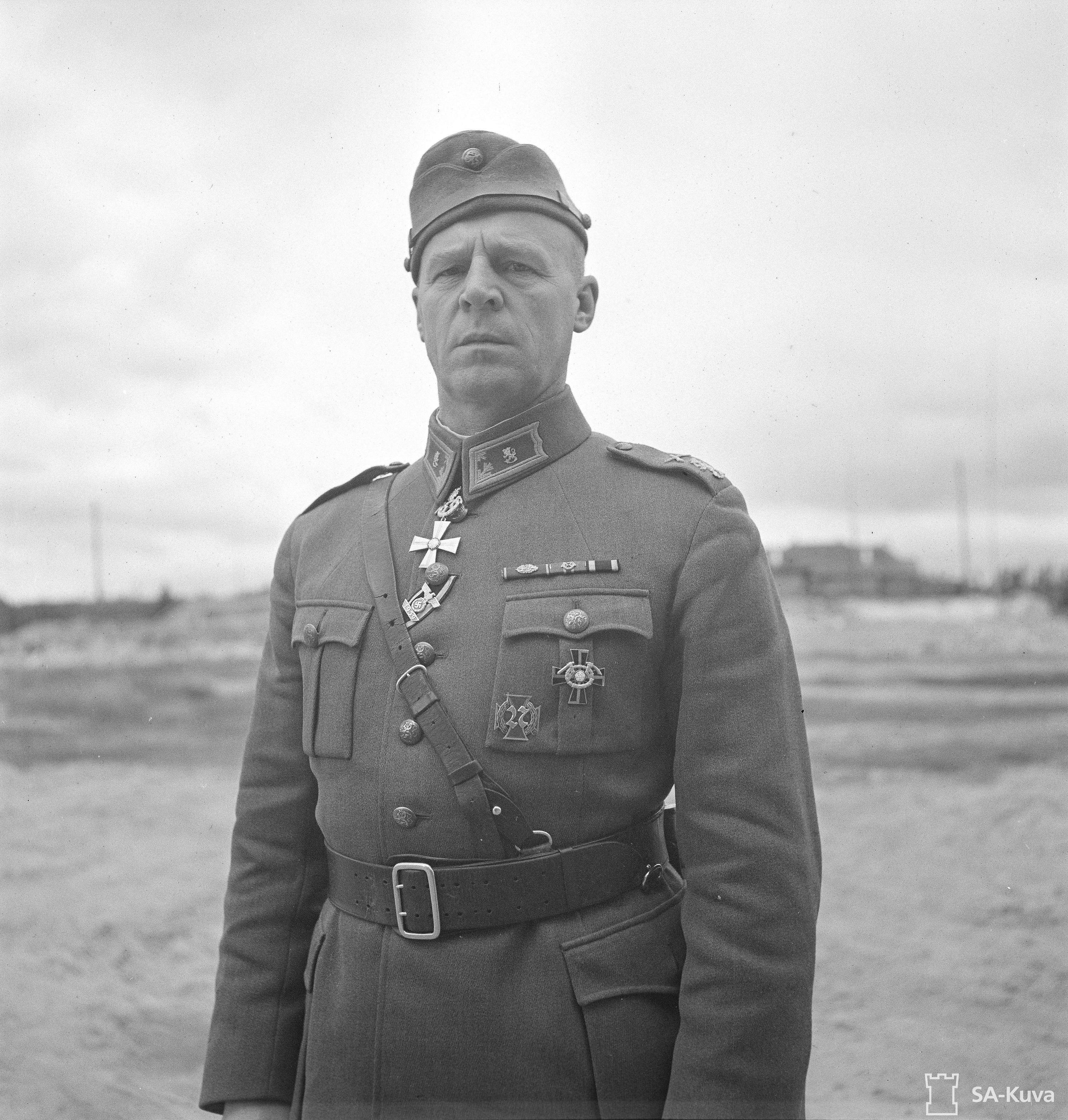 Mannerheim Cross in wear - Northern European & Baltic States ...