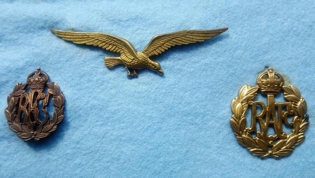 RFC,RAF & ??? badge - Great Britain: Militaria: Badges, Uniforms ...