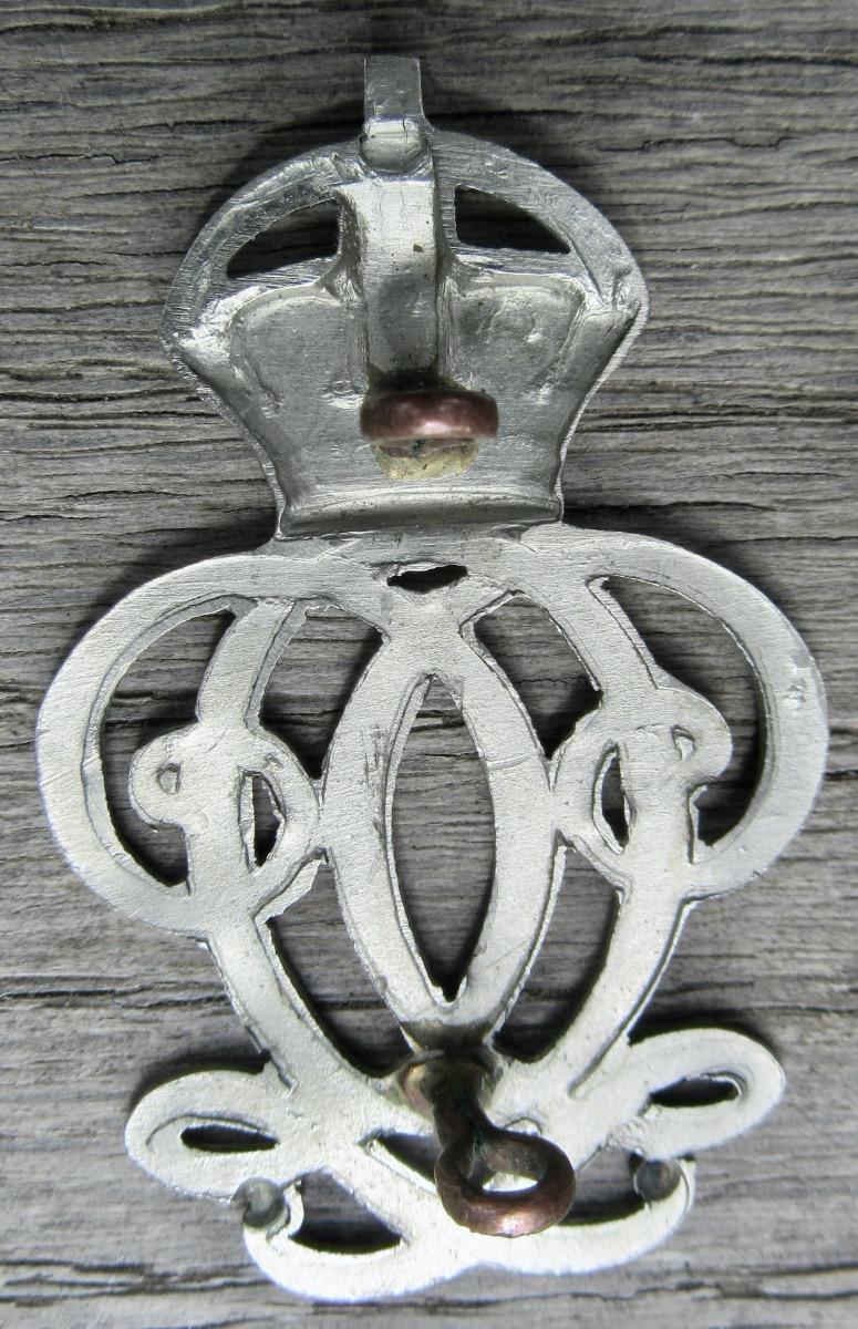 Unidentified Badge - Great Britain: Militaria: Badges, Uniforms ...