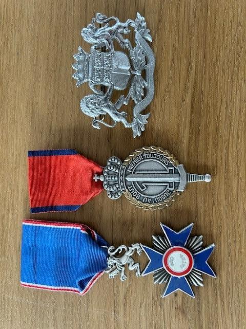 2 Belgian medals (Pro Patria + Commemorative) and maybe a third ...