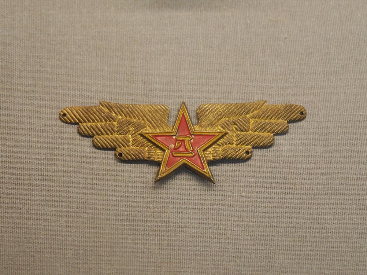 Orders, Decorations, Medals and Badges at the Chinese Aviation Museum ...