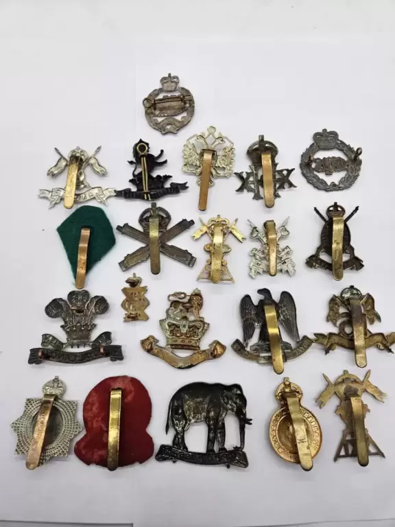 New Badge Collection - Great Britain: Militaria: Badges, Uniforms ...