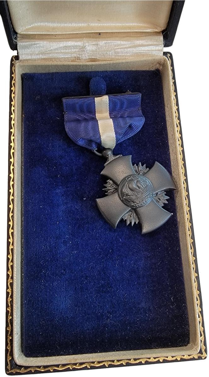 Navy Cross "Black Widow" - United States of America - Gentleman's ...