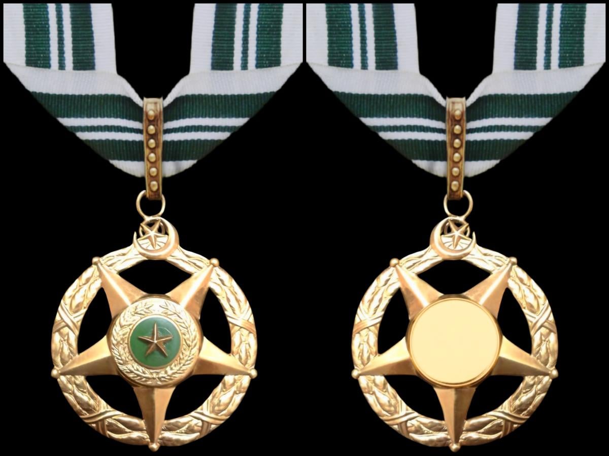 Sitara-e-Imtiaz (Star of Excellence) - South Asia - Gentleman's ...