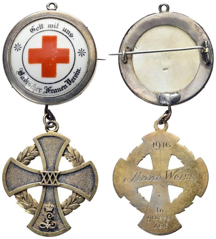 Long service cross for nurses of the Baden Ladies' Association ...