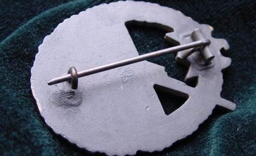 KM Badges Opinions? - Wehrmacht Medals, Decorations & Awards ...