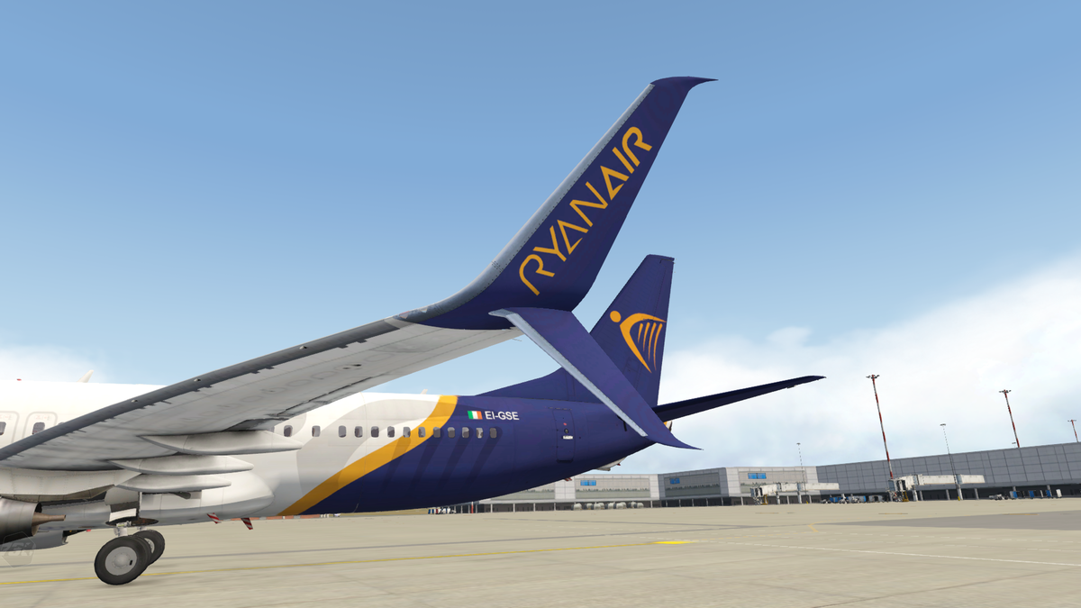 (Fictional) Ryanair 737-900 Livery - Threshold