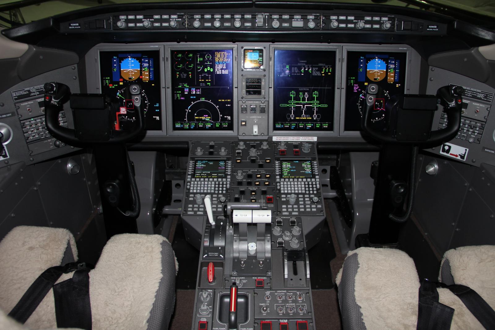 Challenger 300 IDENT button - Bombardier Challenger 300 - X-Plane.Org Forum