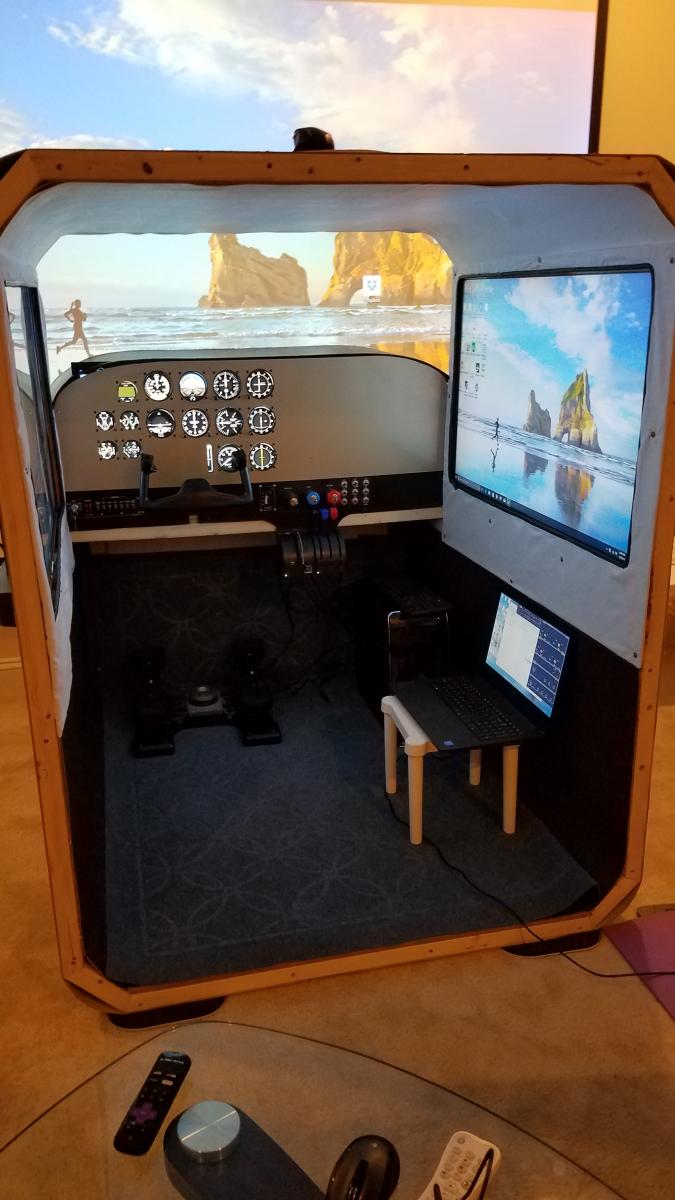 Visuals for multi-screens/-projectors: point of view - Cockpit ...