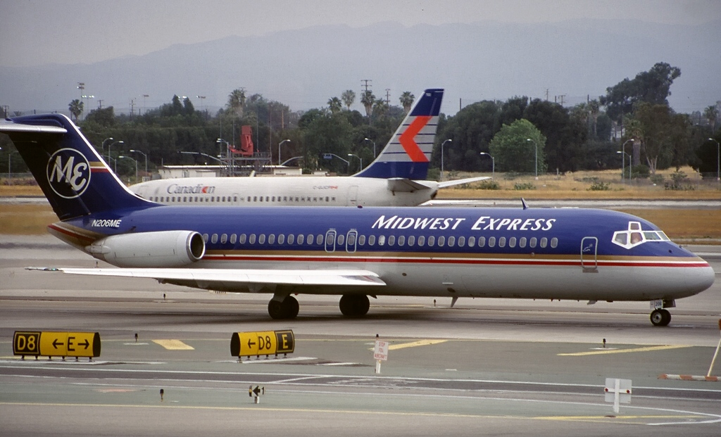 Midwest Express N206ME - Douglas DC-9 -32 by M4ketech - Aircraft Skins ...