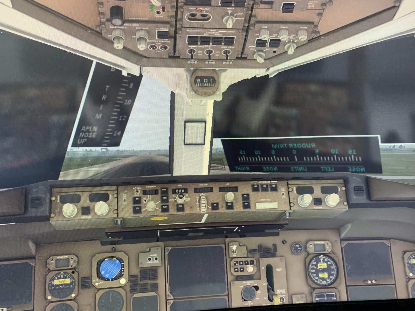 Texture issue with the cockpit windows(with picture)[SOLVED] - Boeing ...