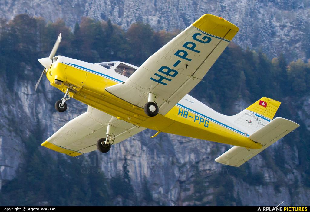 Piper Warrior - HB-PPG - Flugschule Grenchen - Aircraft Skins ...