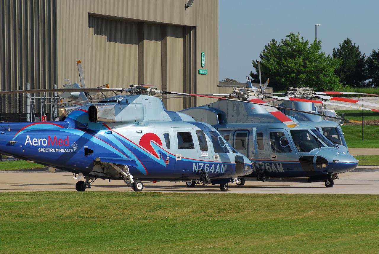 AeroMed in G.R. Classiest air ambulance livery ever. - ScreenShots And ...
