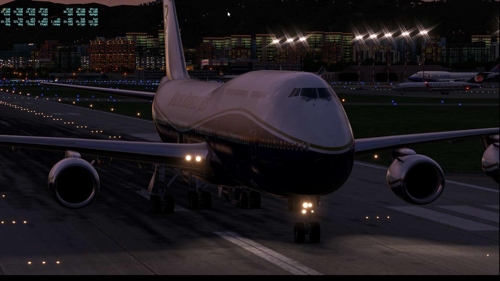 Internal/external lighting: analys and comparison - Boeing 747-8 - X ...