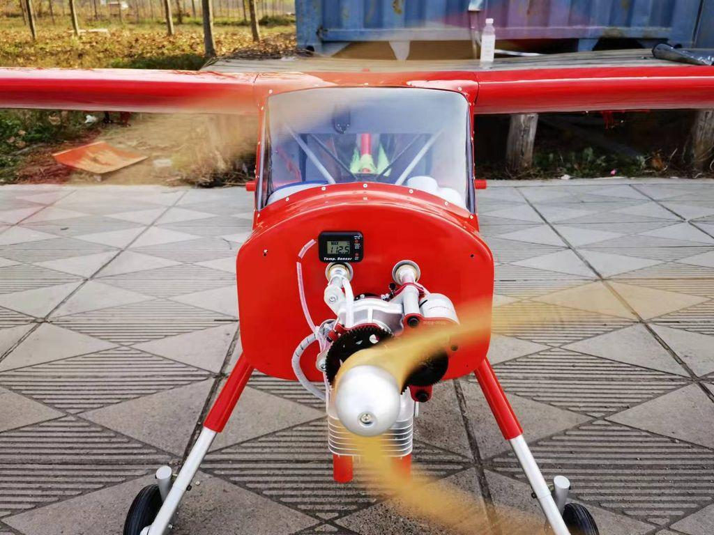 Classic radial PZL-104 Wilga with 3D cockpit and ground services (4k ...
