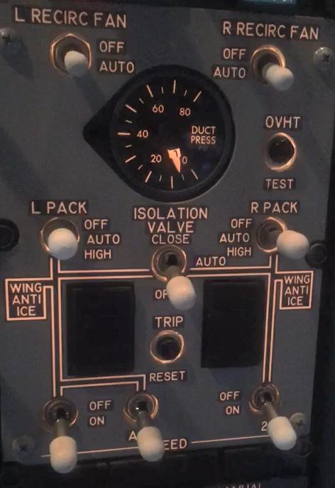 V 3.51.5 - APU Pressure shown and Pack switches are not correct - ZIBO ...