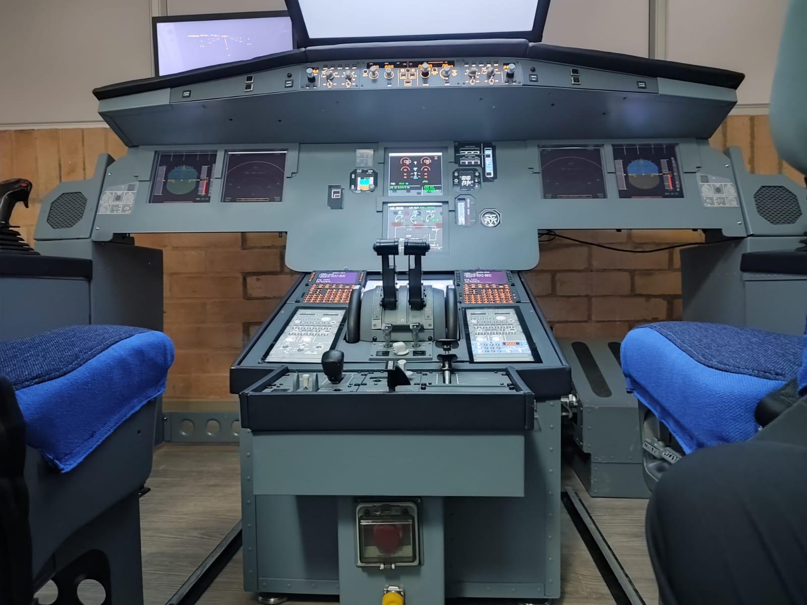 Touch Screen cockpit for toliss a321 - Airbus A321 - X-Plane.Org Forum
