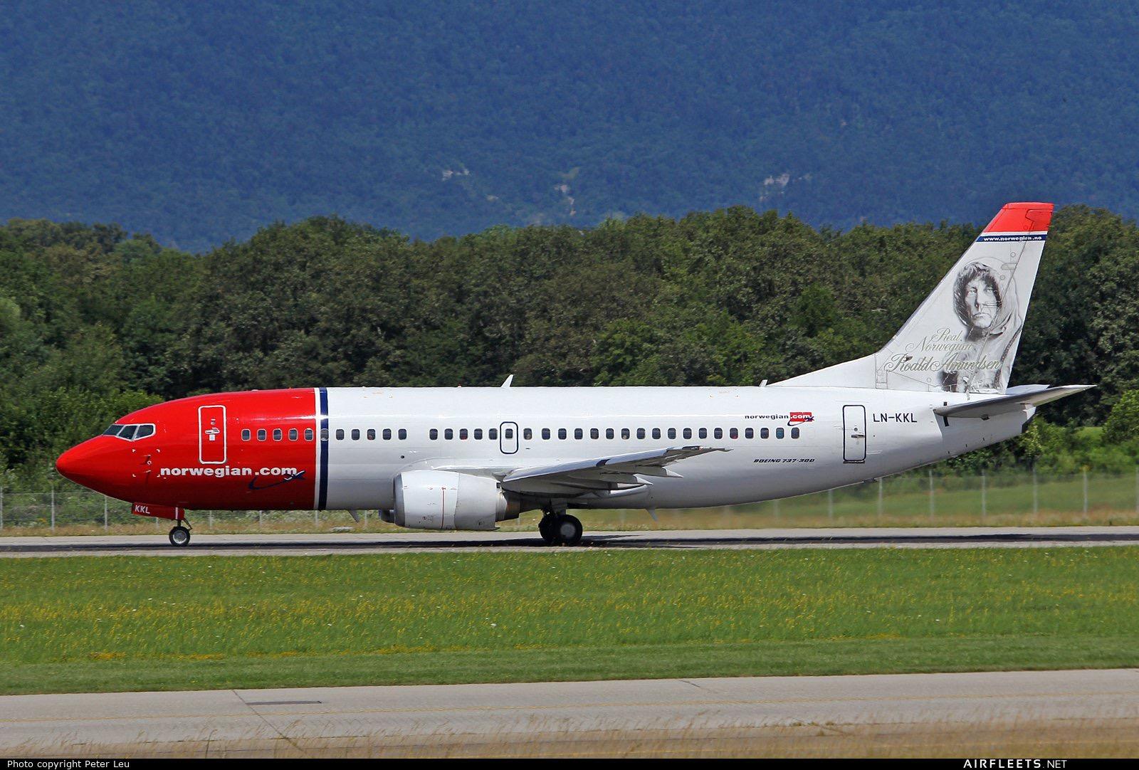 Norwegian Boeing 737-300 LN-KKL ''Roald Amundsen tail livery'' IXEG ...