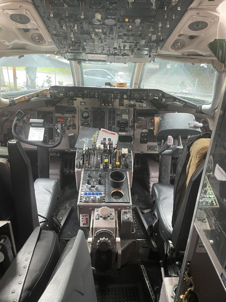 Brown cockpit Rotate MD-80 for XP12 - Textures - X-Plane.Org Forum