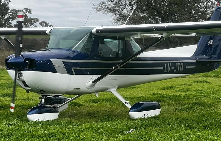 vFlyteAir Cessna 150 Commuter LV-JTQ Aeroclub Rio de la Plata - Other ...