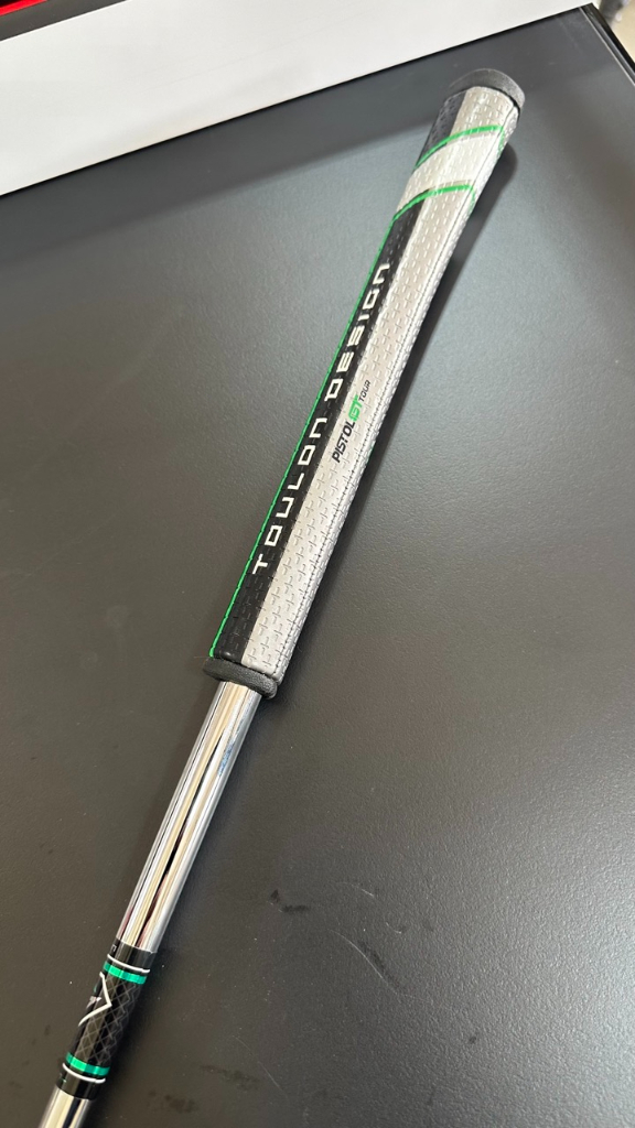 PRICE DROPS! (3) Toulon / Odyssey Putters - 35" - (2) Atlanta, (1) Las ...