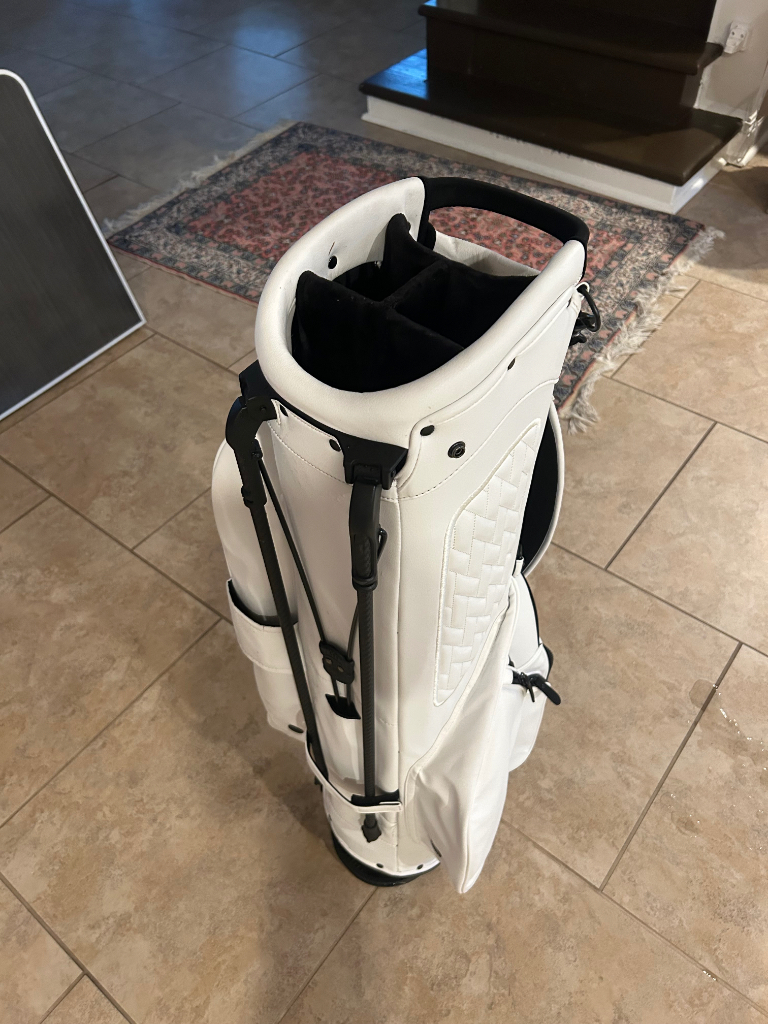 Beautiful Callaway “Summit Collection” White Leather Stand Bag -OFFERS ...