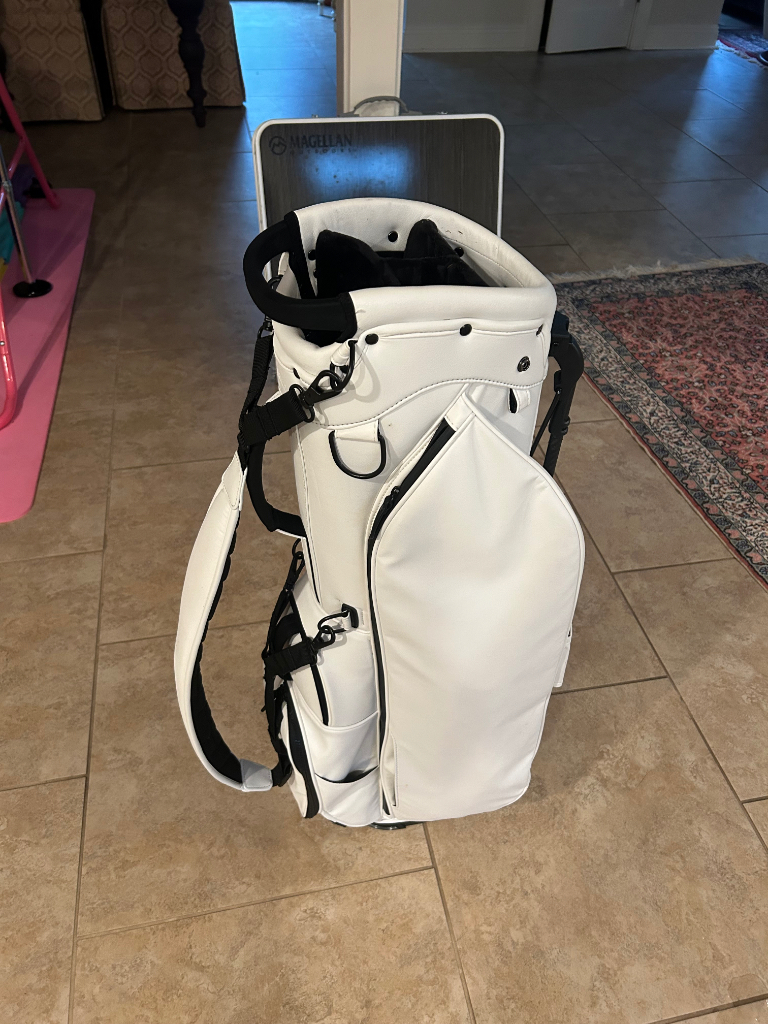 Beautiful Callaway “Summit Collection” White Leather Stand Bag -OFFERS ...